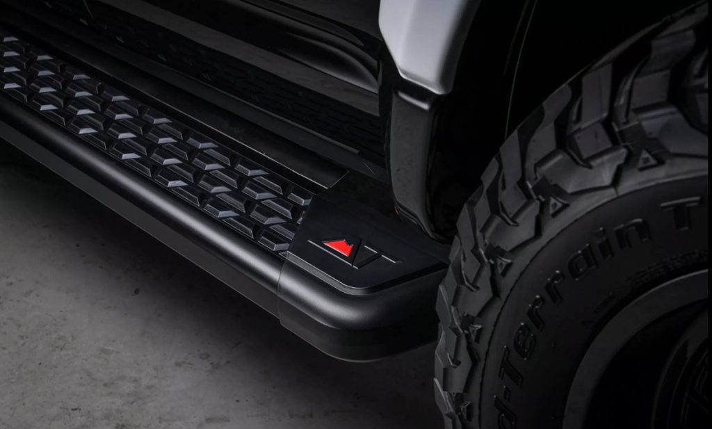 Land Rover Defender AT35 เสริมดุโดย Arctic Trucks - Bangkok ...