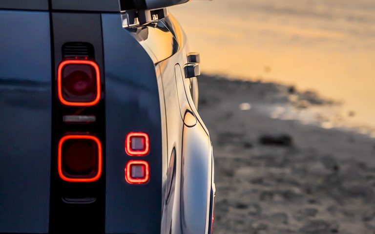 Land Rover Defender Beach Break แต่งพิเศษก่อนหมดฤดูร้อนที่อมเริกา ...